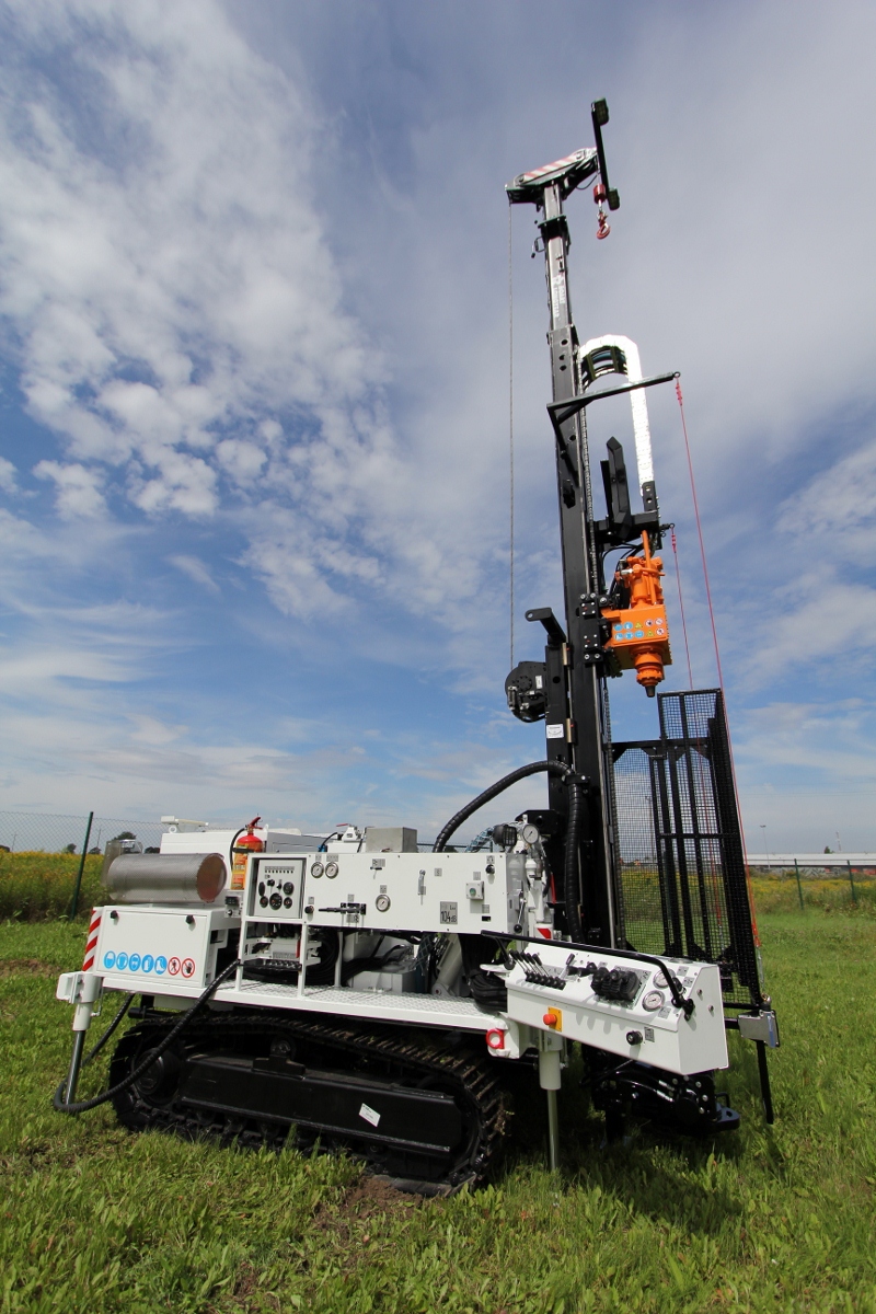 Multipurpose Geotechnical Drill Rig LX™4 by Boart Longyear